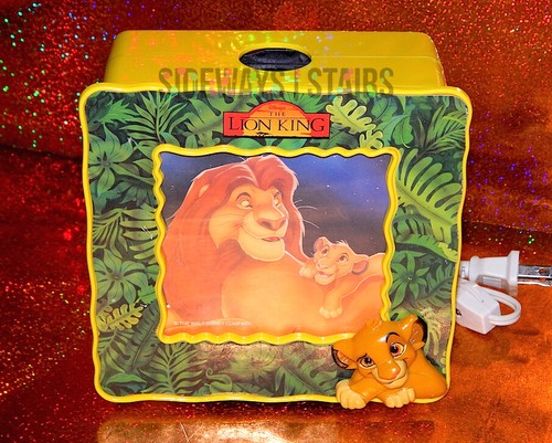 THE LION KING NIGHTLIGHT PROJECTOR vintage Disney night light simba ...
