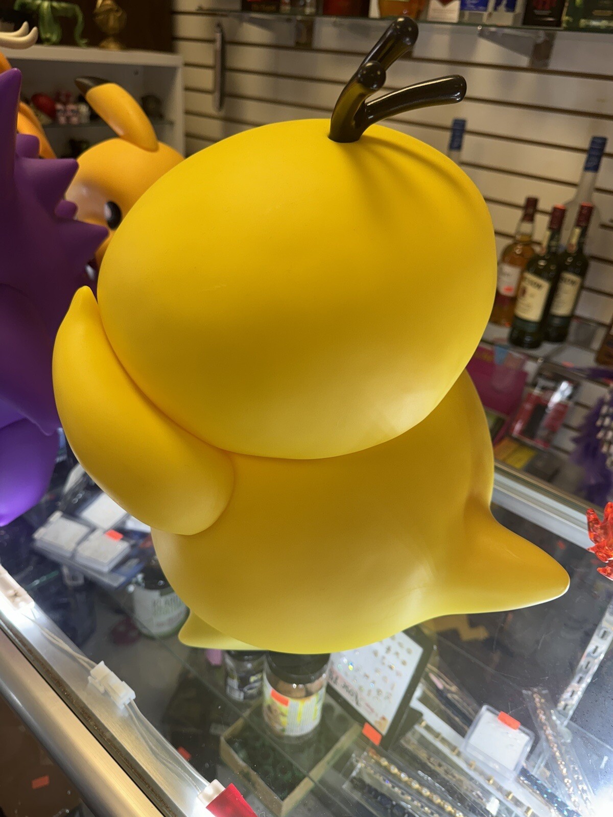 **LIMITED EDITION RARE- PSYDUCK POKÉMON STATUE (LIFESIZE) PVC PLASTIC 1 ...