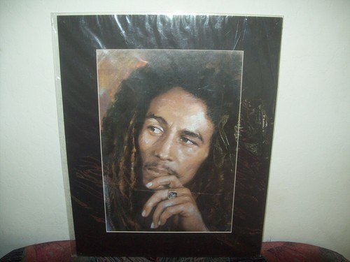BOB MARLEY - SINGER,SONGWRITER & MUSICIAN PRINT WITH CARDBOARD FRAME 20 ...