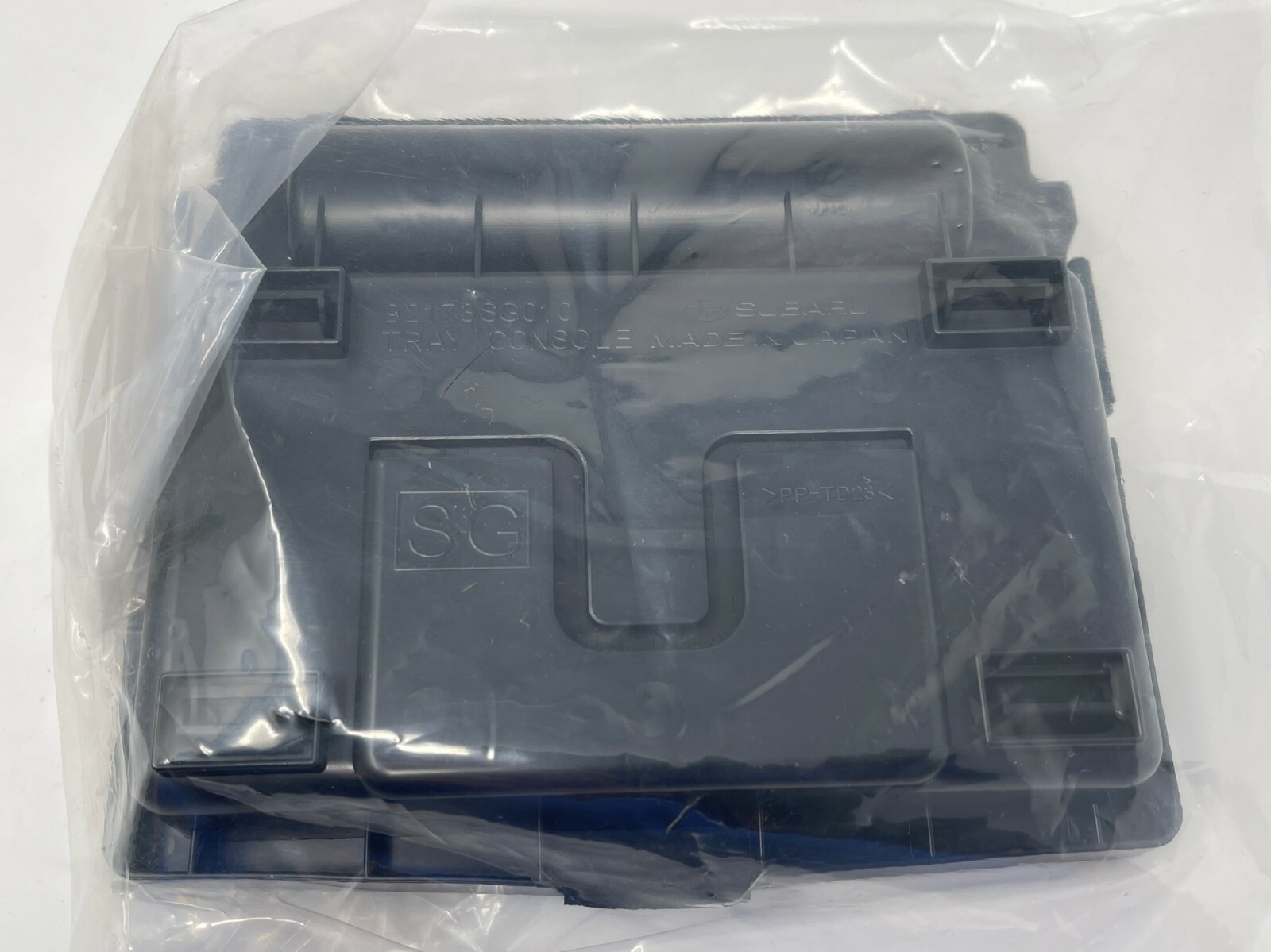 GENUINE SUBARU CENTER CONSOLE TRAY 2014-2024 Forester 92173SG000 BLACK ...
