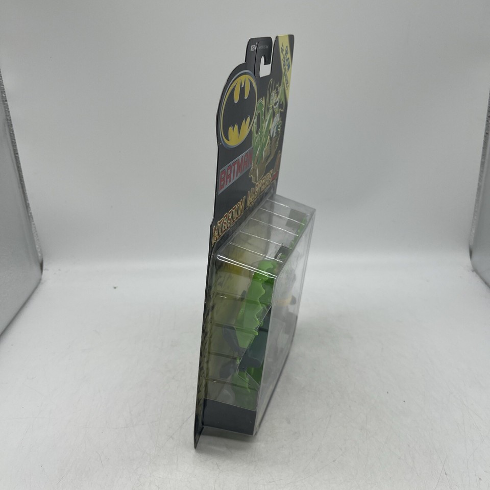 Hasbro - Batman Mission Masters 4 - Midnight Hunter Batman Figurine ...