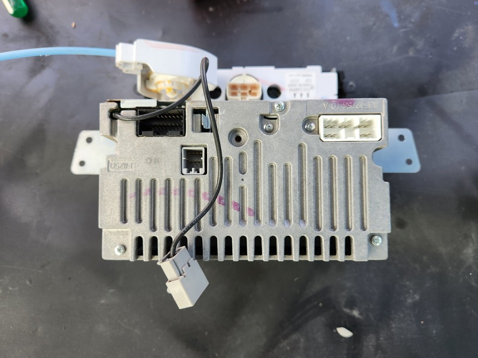 07 08 09 Subaru Legacy Outback AM FM Radio Stereo CD Player Climate ...