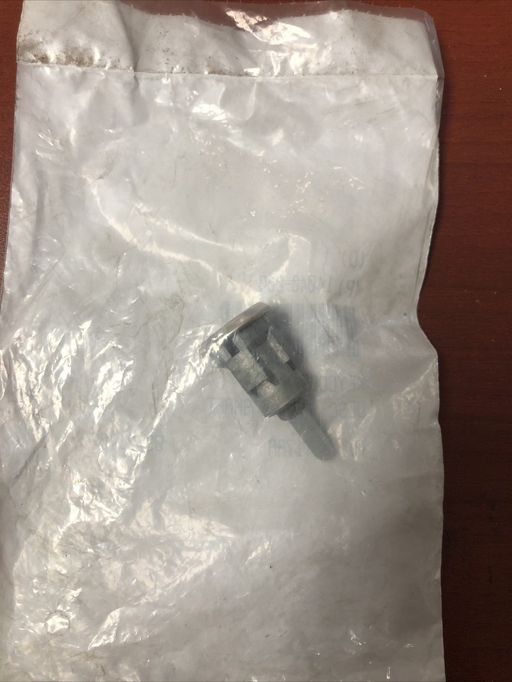 NEW Peterbilt / Paccar 14040-000 Cab Door Cylinder Lock | eBay