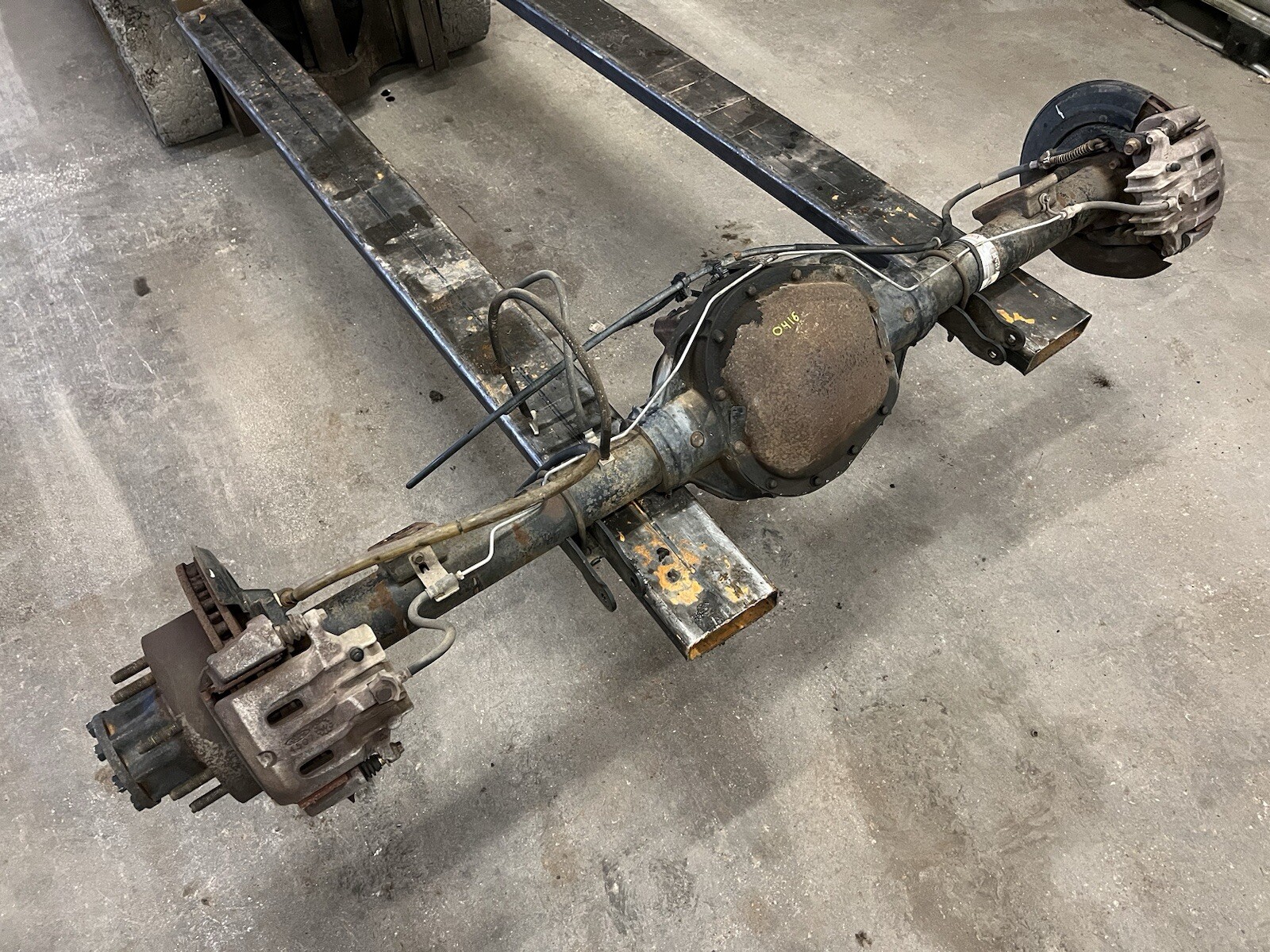 2005-07 Ford F250 F350 Rear Axle Assembly 3:73 Ratio | eBay