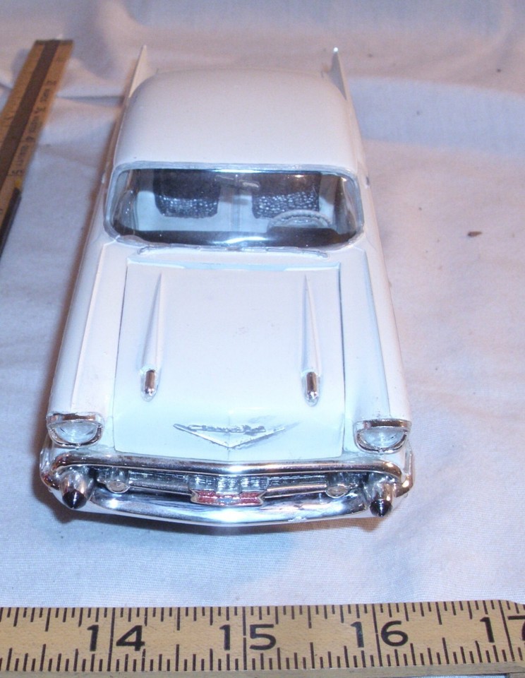 AMT 1957 CHEVY BEL AIR CAR MODEL KIT BUILT UP | eBay