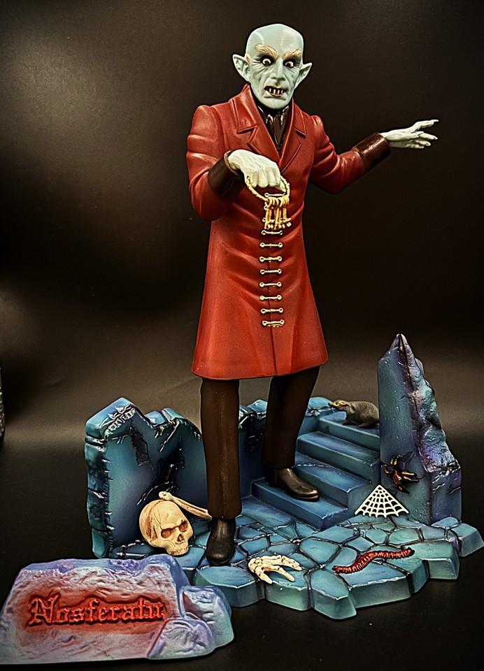 Monarch NOSFERATU Professionally BUILT AIR BRUSHED AURORA STYLE MONSTER ...