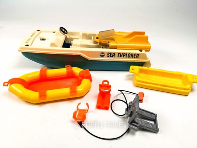 Vintage Fisher Price 1976 Sea Explorer 310 Adventure Boat Toy Lot | eBay