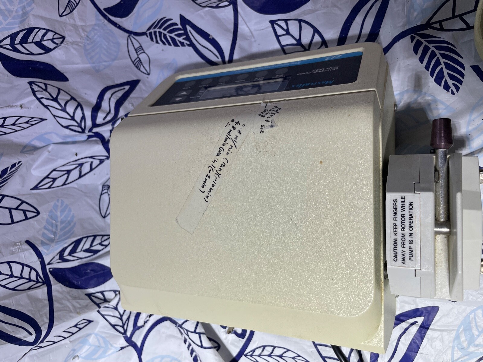 Cole-Parmer Masterflex 7524-10 Peristaltic Pump Drive with 7518-10 Pump ...