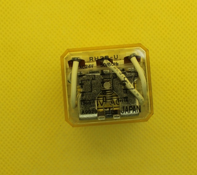 IDEC Rh3b-ul Dc24v Relay and Sh3b-05 Socket for sale online | eBay