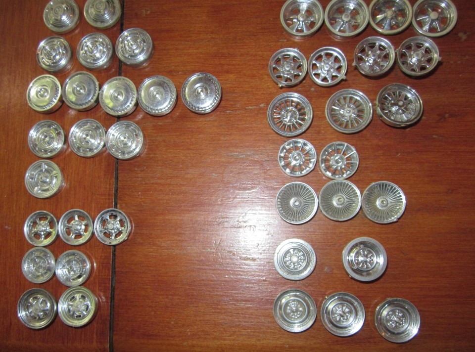 1960's AMT Johan 1/25 Annual Kit Wheel Hubcap Parts Lot Chevy Buick ...