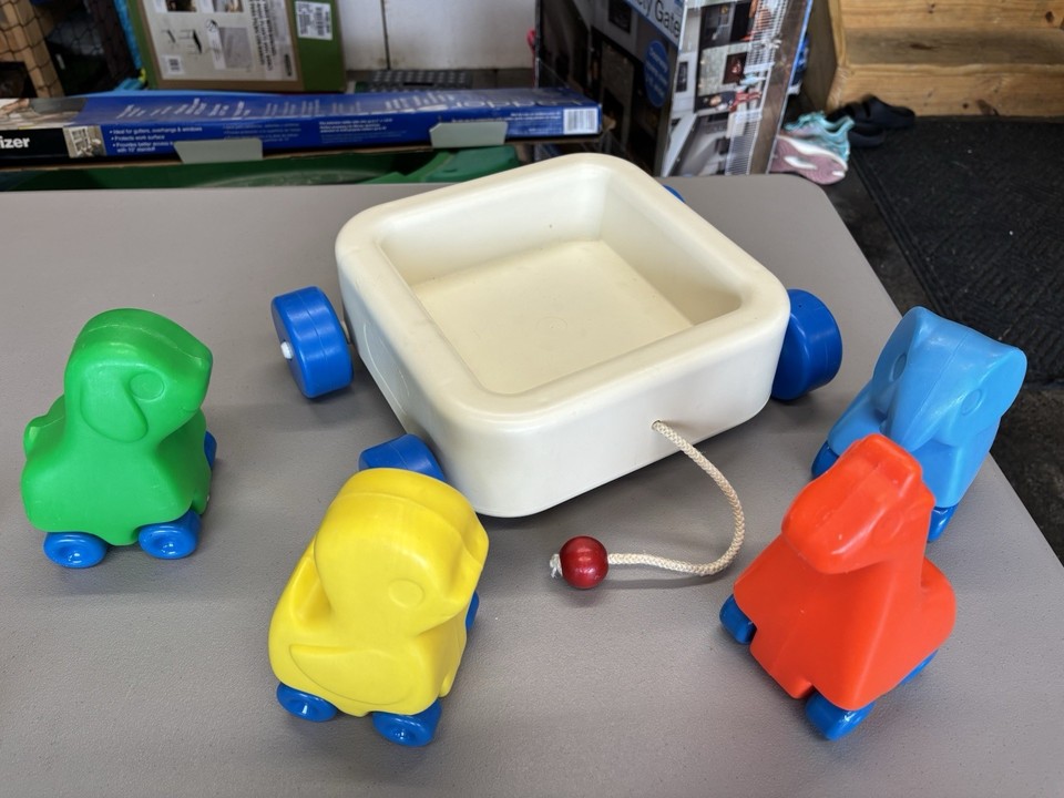 Little Tikes Vintage Wagon ‘N Friends Four Animals Pull Along Toy FULL ...