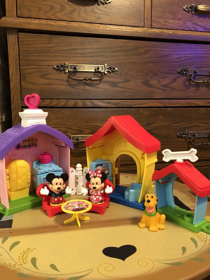Fisher Price Little People Day At Magic Kingdom Complete Set 85% is ...