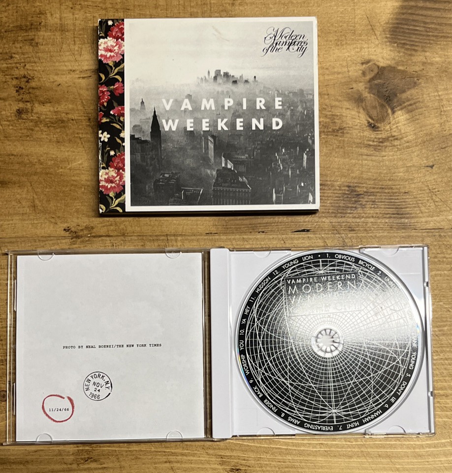 Modern Vampires of the City by Vampire Weekend (CD, 2013) 634904055622 ...