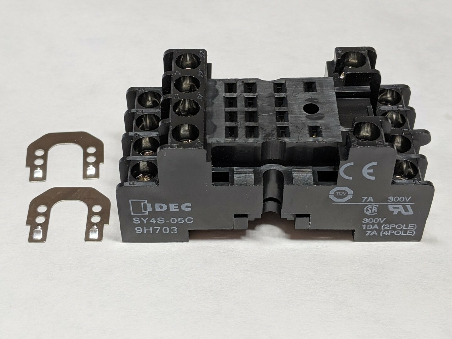 IDEC SY4S-05C 14 Position DIN Rail Relay Socket 4 Pole Finger Safe SY ...