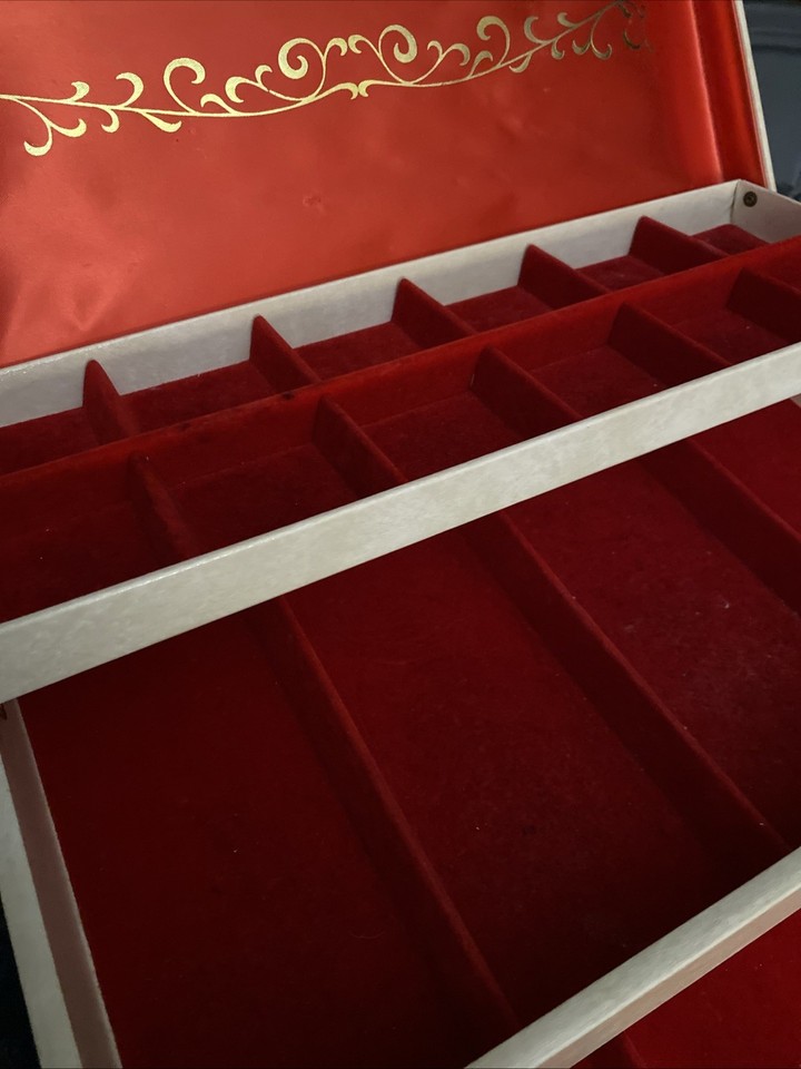 Vintage Lady Buxton Jewelry Box 70's Mid Century 3 Tier Red Velvet ...