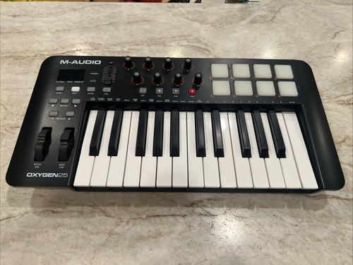 M-Audio Oxygen 25 IV USB Pad/MIDI Keyboard Controller Music Equipment ...