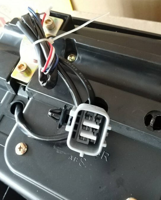 HINO 300 HINO 195 HINO 155 Mirror LEFT SIDE AUTO +HEATED (45.5*22*17cm ...