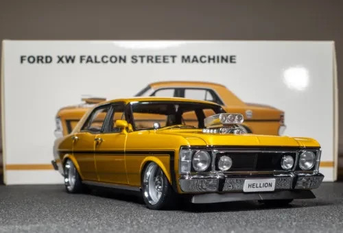 Ford XW Falcon Street Machine 1:18 Classic Carlectables/no GMP ...