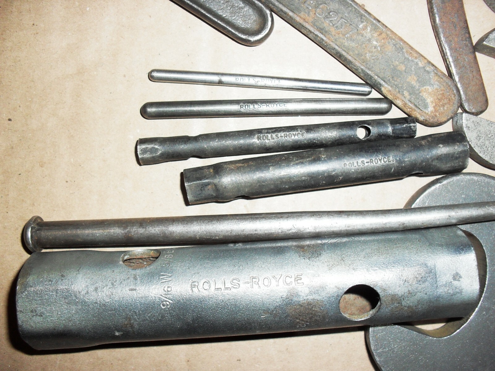 ROLLS ROYCE CAR TOOLKIT ROLL WRENCHES SPANNERS PIECES GENUINE ROLLS ...