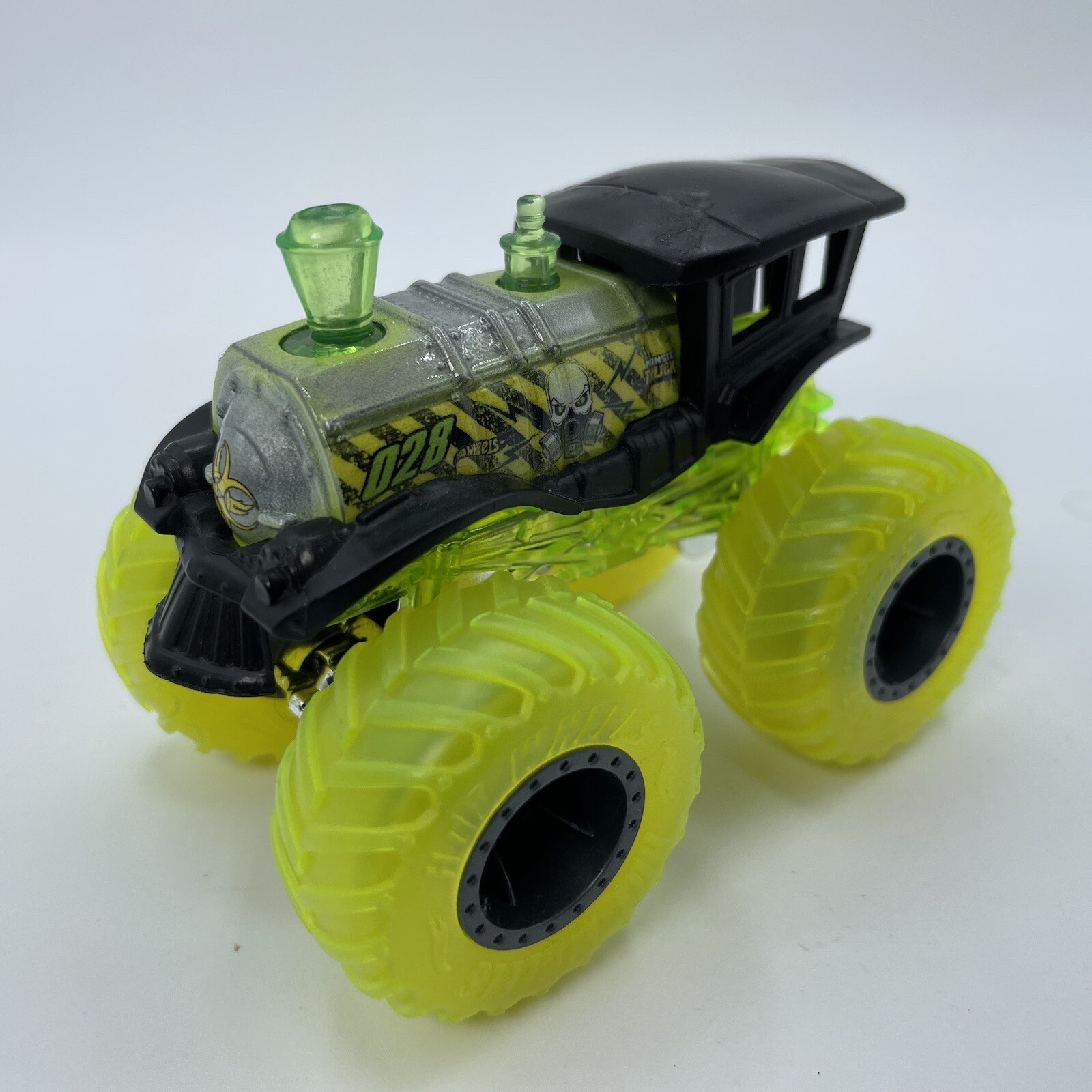 Hot Wheels Monster Truck 1:64 Rare Toxic Loco Punk Hot Wheels 028 Neon ...