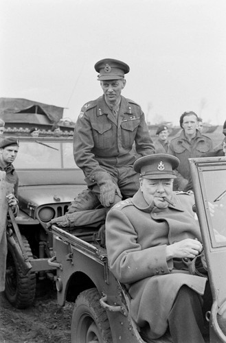 WW2 WWII Photo World War Two / British Prime Minister Churchill Crosses ...