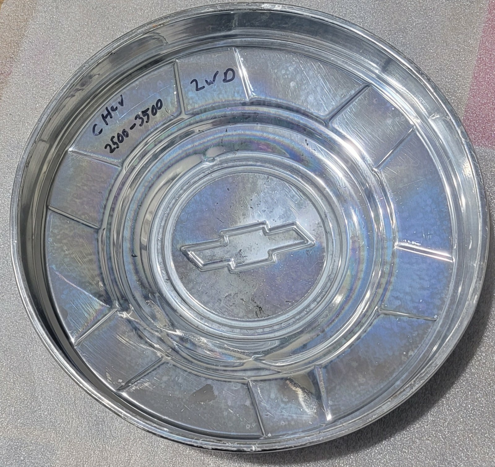 1973-1987 Chevrolet C20/C30/C2500/C3500 3/4 to 1 Ton Suburban Dog Dish ...