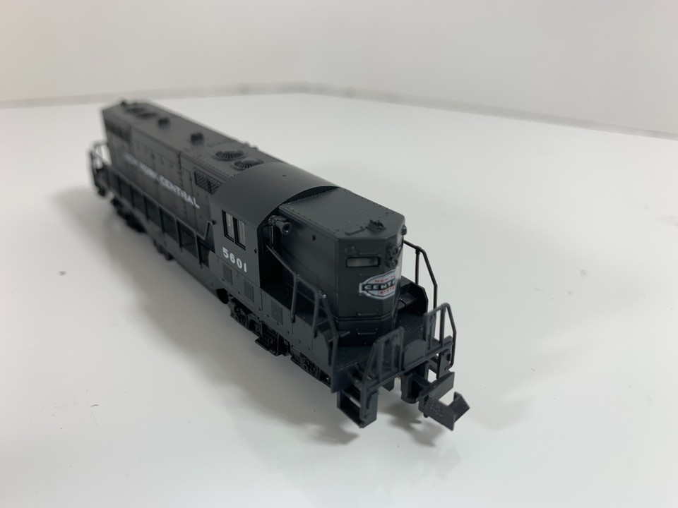 Atlas 4307 New York Central GP-7 #5601 Loco , N Gauge | eBay