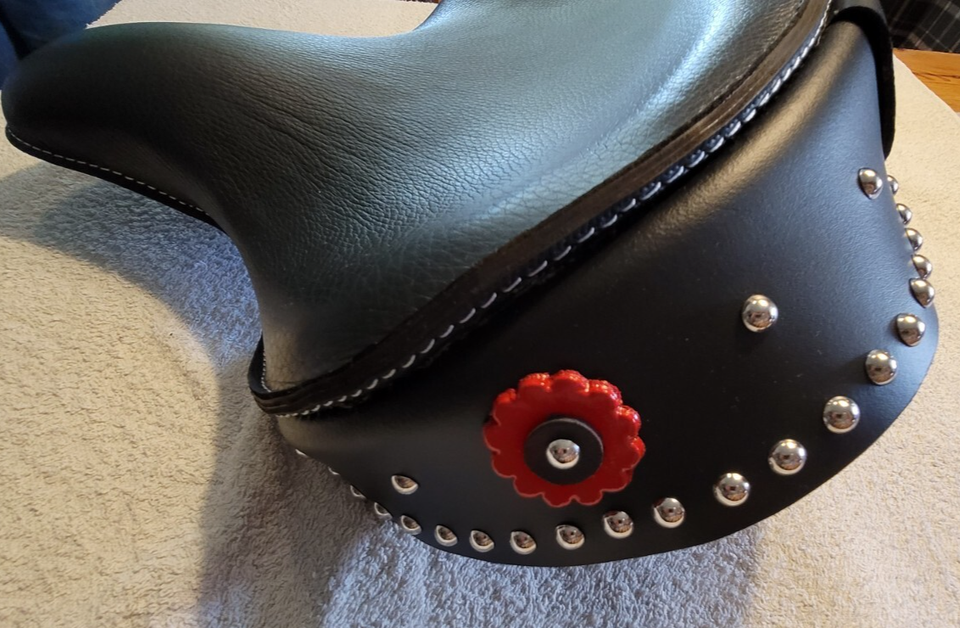 Deluxe Solo Seat with Rosettes for Harley Knucklehead, Panhead 1943 ...