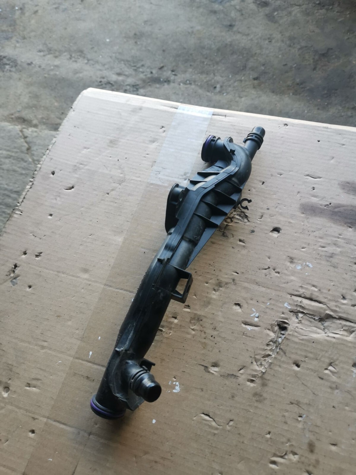 Citroen C3 Aircross 2019 1.2 Petrol engine water coolant pipe hose ...