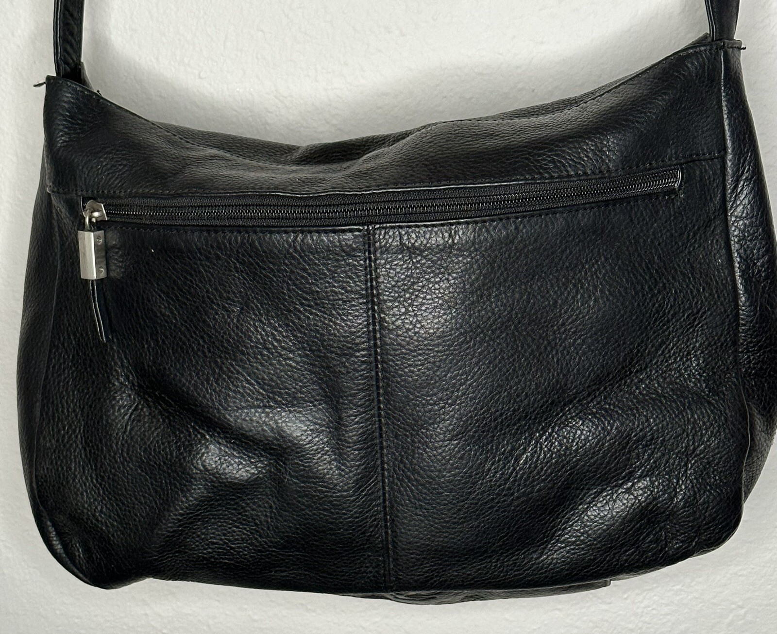 Stone Mountain Shoulder Bag Pebbled Blk Leather Adjus… - Gem