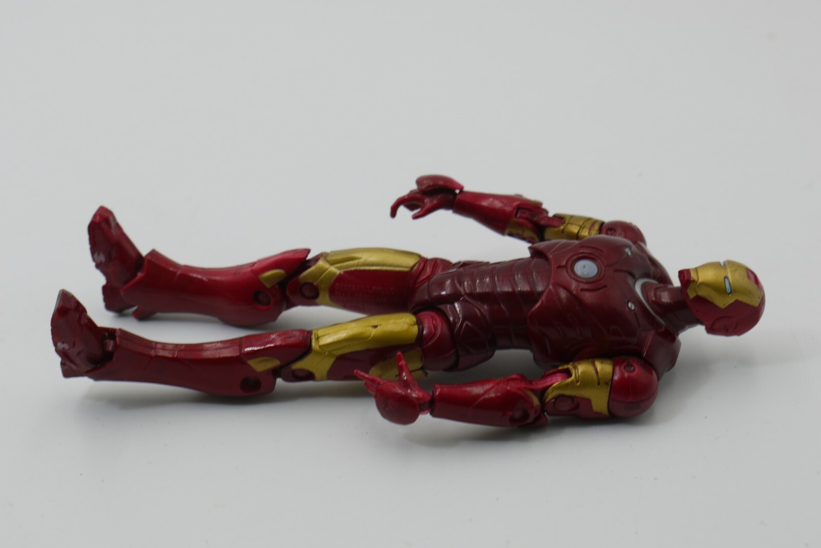 Marvel Legends IRON MAN Movie Series MARK III 3 MCU 6” Figure ...