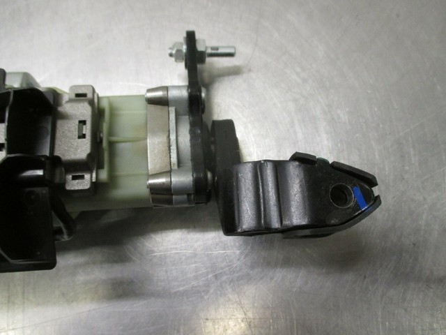 2011 Audi Q7 Left Driver Rear Liftgate Hatch Pull Down Lift Motor ...