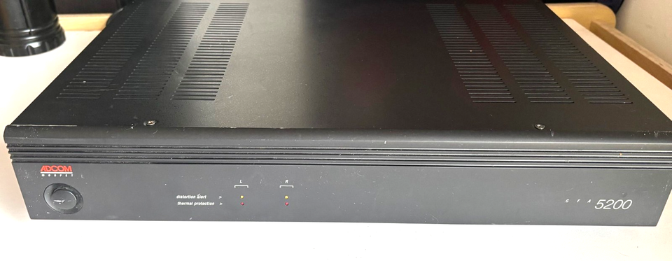 ADCOM GFA-5200 MOSFET AMPLIFER | eBay