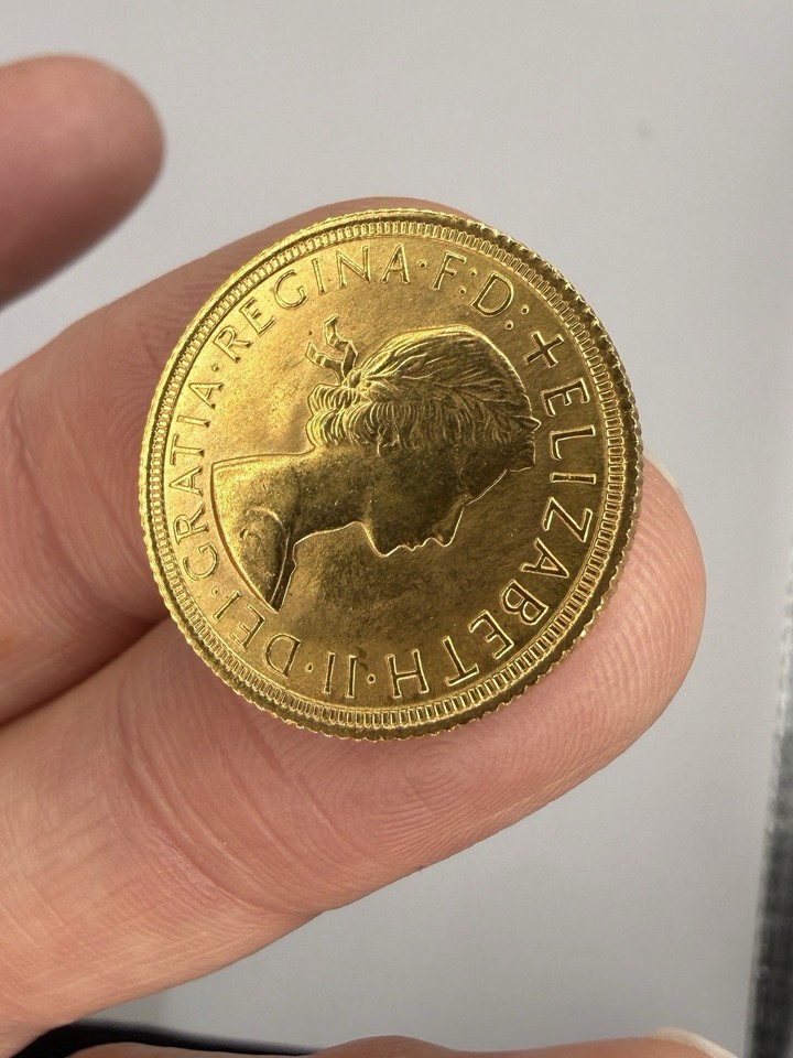 1966 Gold Sovereign 22K Gold 90% Young Queen Elizabeth II Great Britain ...