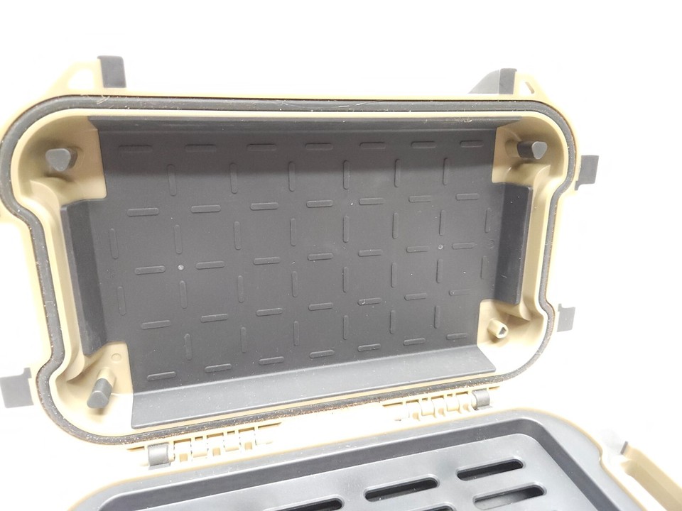 Pelican Ruck R40 Utility Case Tan Crushproof Dustproof Waterproof READ ...