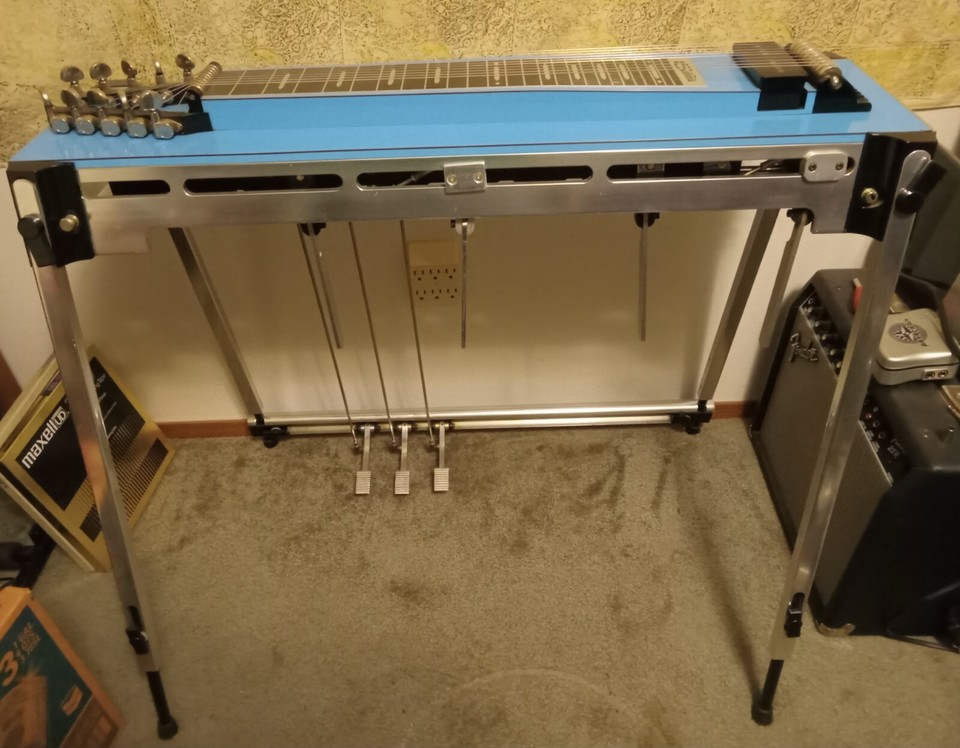 Sierra Pedal Steel Guitar. Olympic Model. 10 string, E9. 3 pedals, 4 ...
