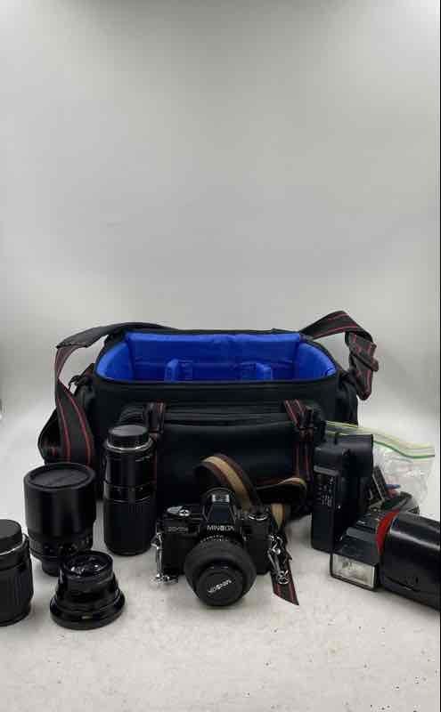 Minolta X-7A Black Manual Focus 35mm SLR Film Camera With Accessories ...