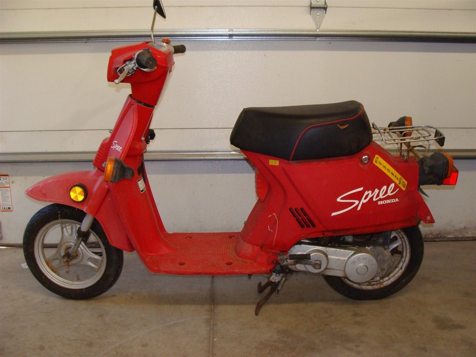 86 HONDA SPREE NQ50 scooter moped 84 85 87 oem original complete seat 1 ...
