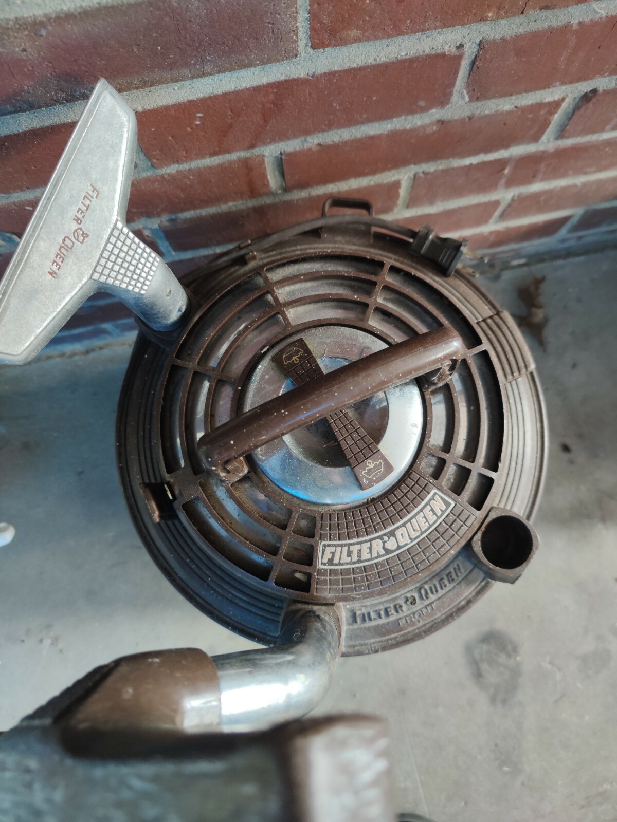 Vintage FILTER QUEEN Vacuum Cleaner Model D31X Brown ~ Tested | eBay