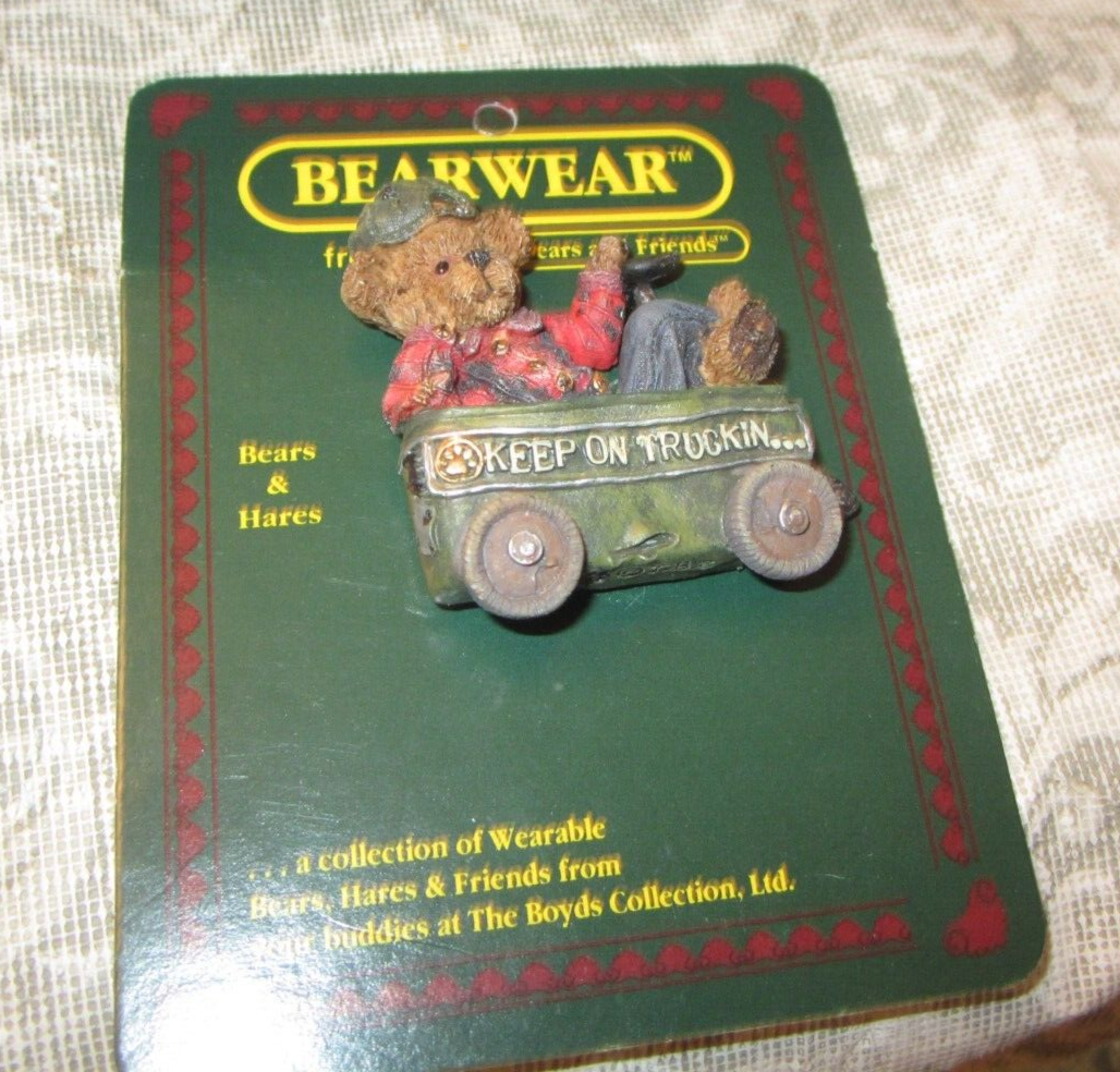 Boyds Bears Resin PIN Huck Keep On TRUCKING Polyresin Teddy Bear Wagon ...