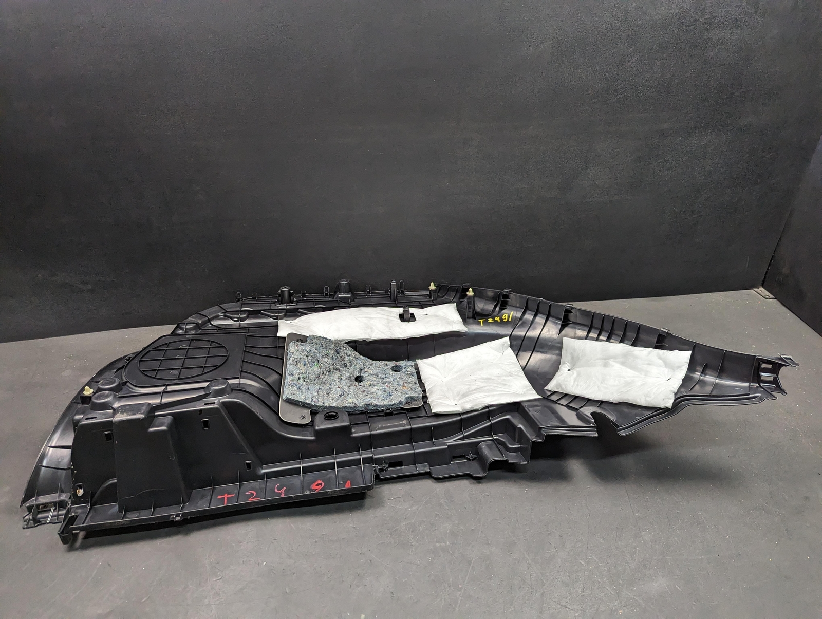 Right Quarter Trim Panel 2018 Toyota RAV4 64730-0R060-C0 2015 2016 2017 ...