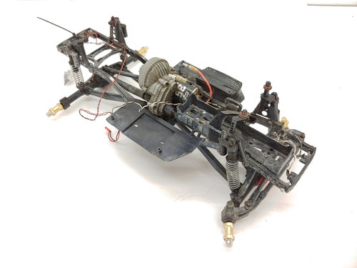 Rare Axial SCX10 Deadbolt 1/10 4x4 RC Crawler Roller Slider Chassis w ...