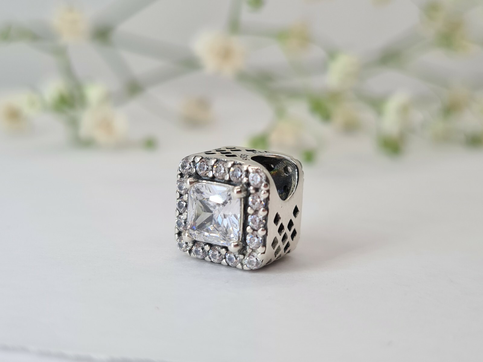 PANDORA Geometric Radiance Charm Bead Clear CZ #796206CZ | eBay