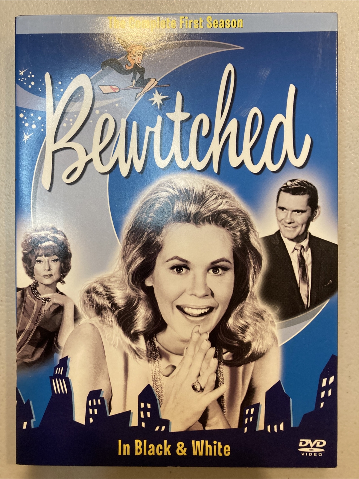 Bewitched - The Complete First Season (DVD, 2005, 4-Disc Set ...