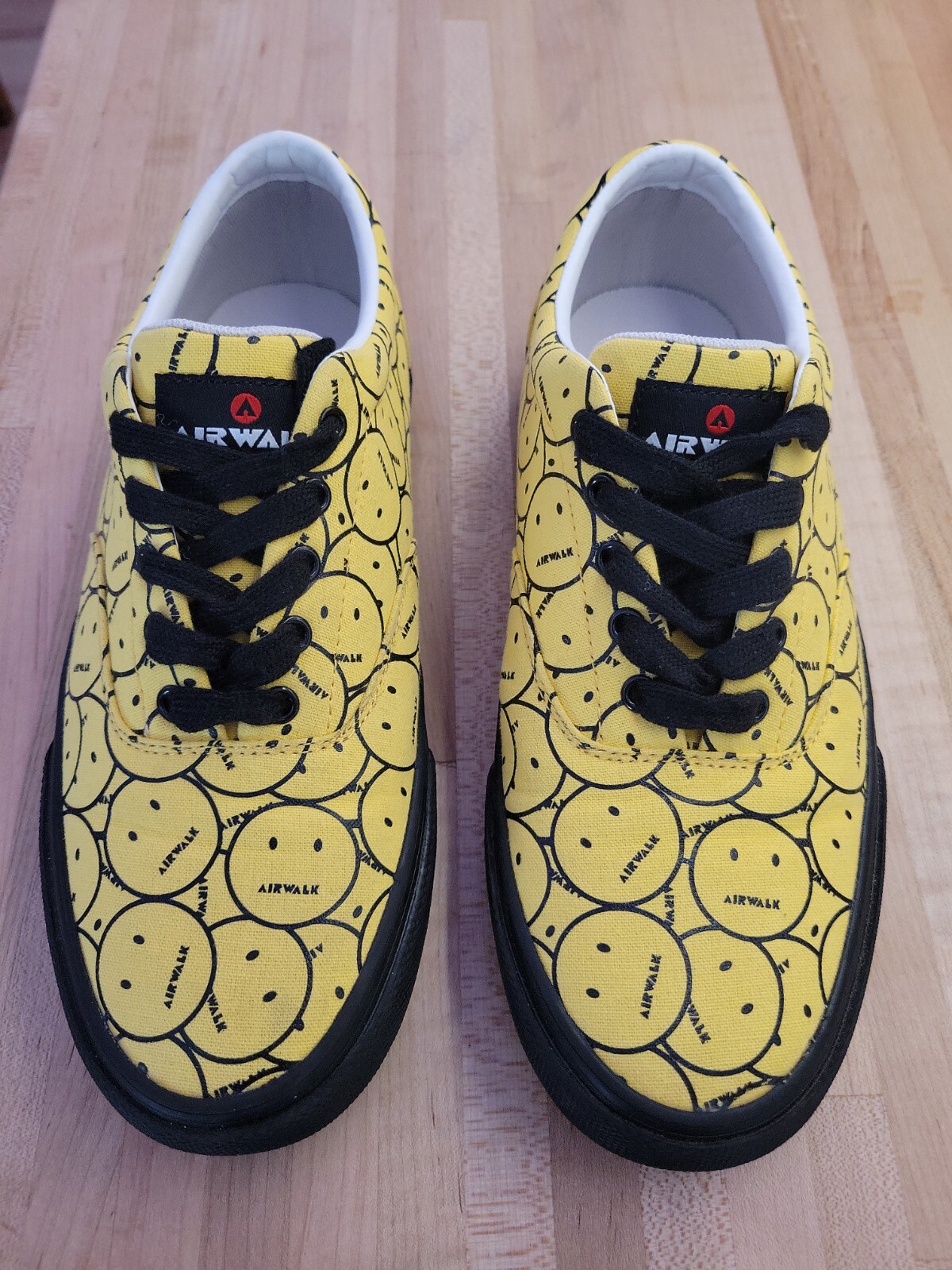 AIRWALK Retro Smiley Face Logo Mens Athletic Lifestyle Skate Shoes Size ...