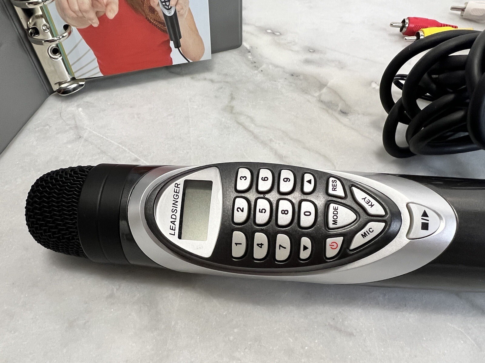 Leadsinger Karaoke Microphone LS-3700W With 2 Music Cartridges Pre ...
