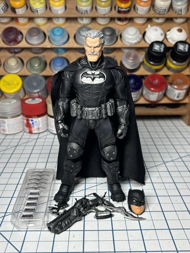 Mezco Supreme Knight Shadow Incomplete w/ Bruce Head Sculpt | eBay