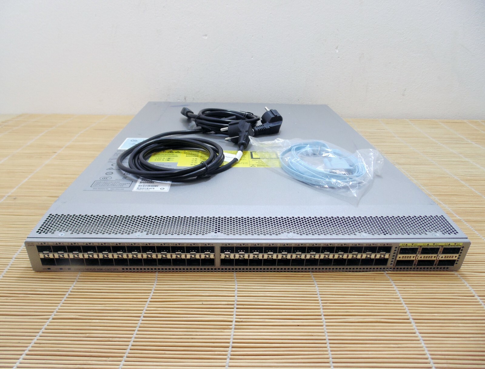 Cisco N9K-C9372PX Nexus 9300 48p 10G SFP+ 6p 40G QSFP+ N93-LAN1K9 Dual ...