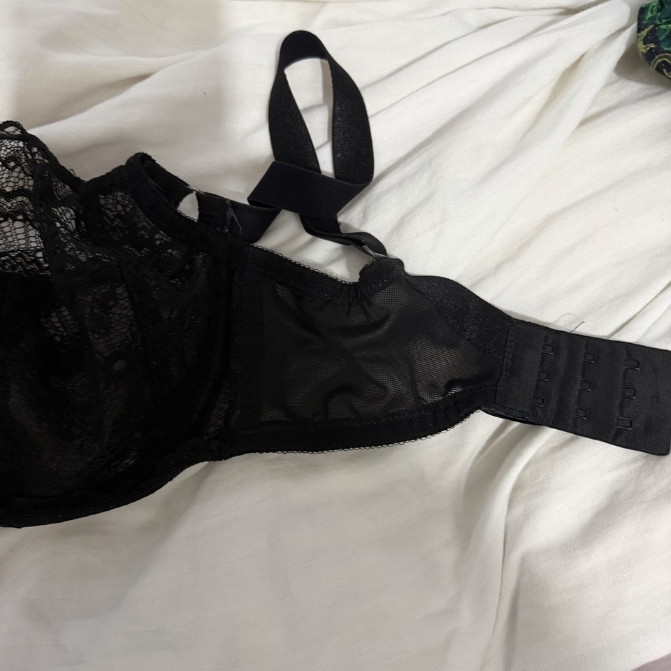 Primark Black Lacey Underwired Bra Size 32H | eBay UK
