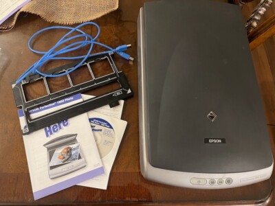 Epson Perfection 1660 Photo Scanner in box Illuminated lid for slides ...